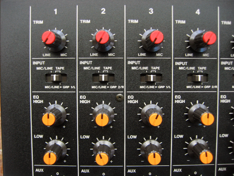 TASCAM 8채널 믹서 M-108 팝니다. | 뮤플