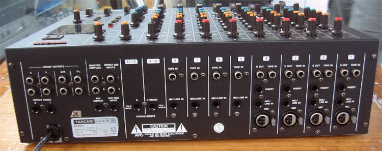 TASCAM 8채널 믹서 M-108 팝니다. | 뮤플